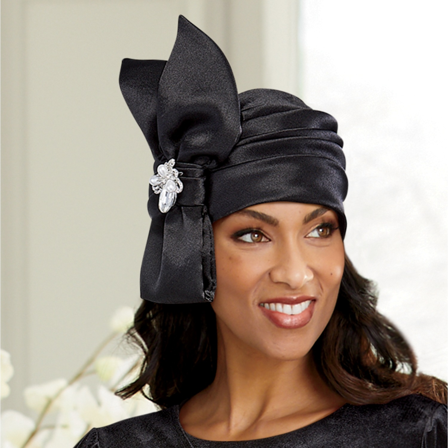 Turban with Brooch | Midnight Velvet