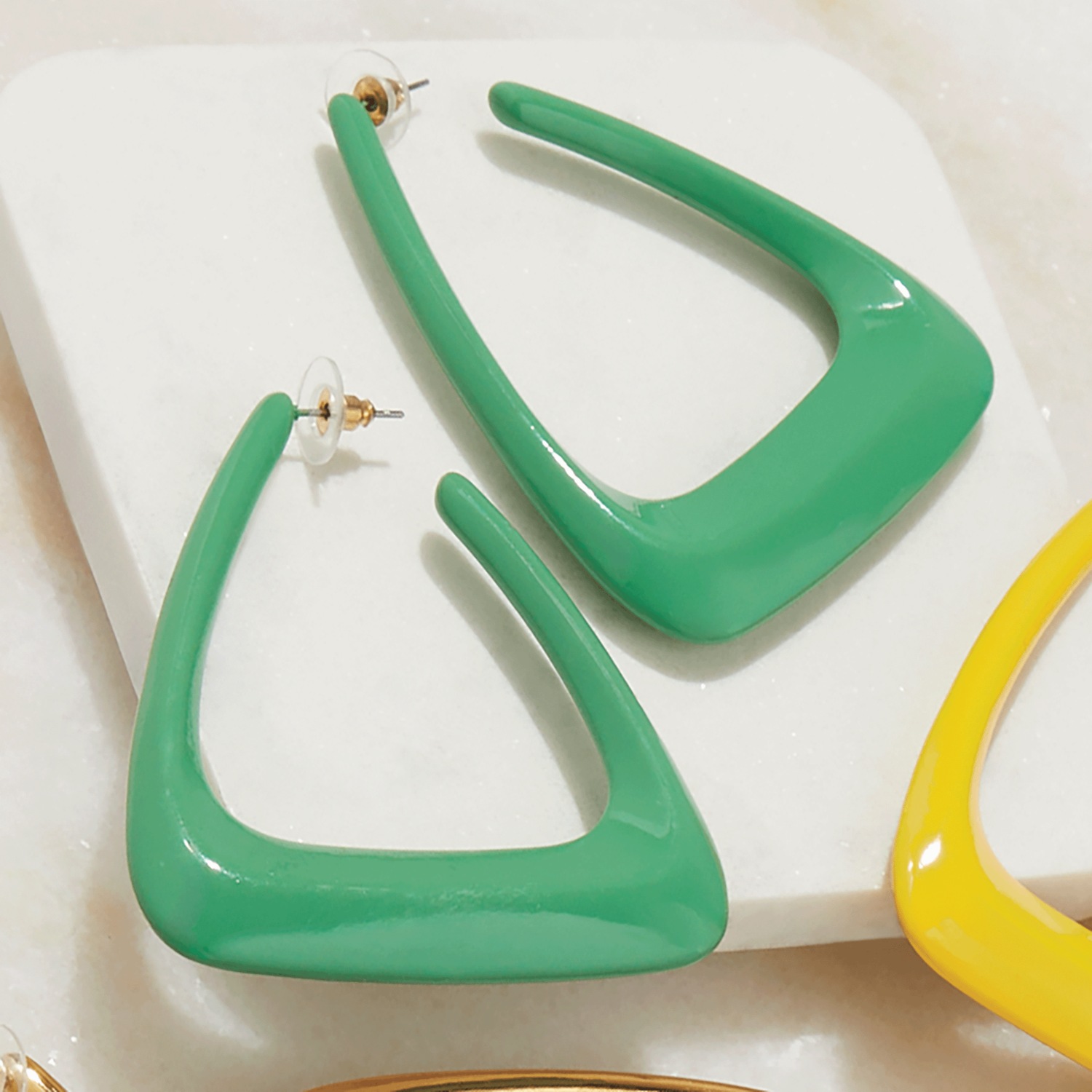 Angle Color Hoops | Midnight Velvet