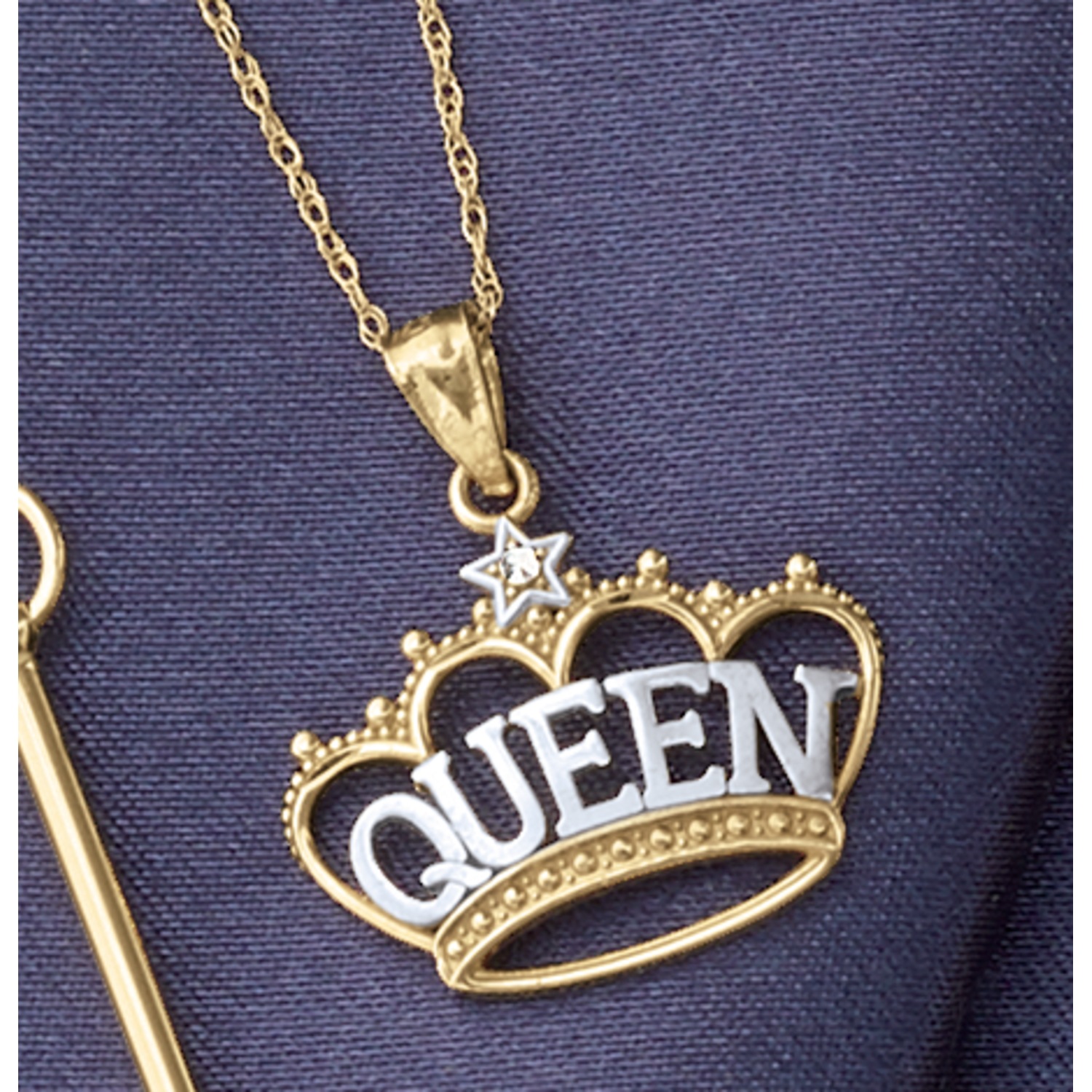 10K Gold Two-Tone Queen Pendant | Midnight Velvet